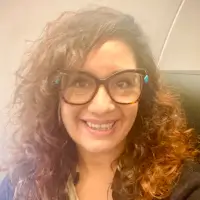 Mg. Abgda. Paulina Solís, Profesor/a en ADIPA Colombia